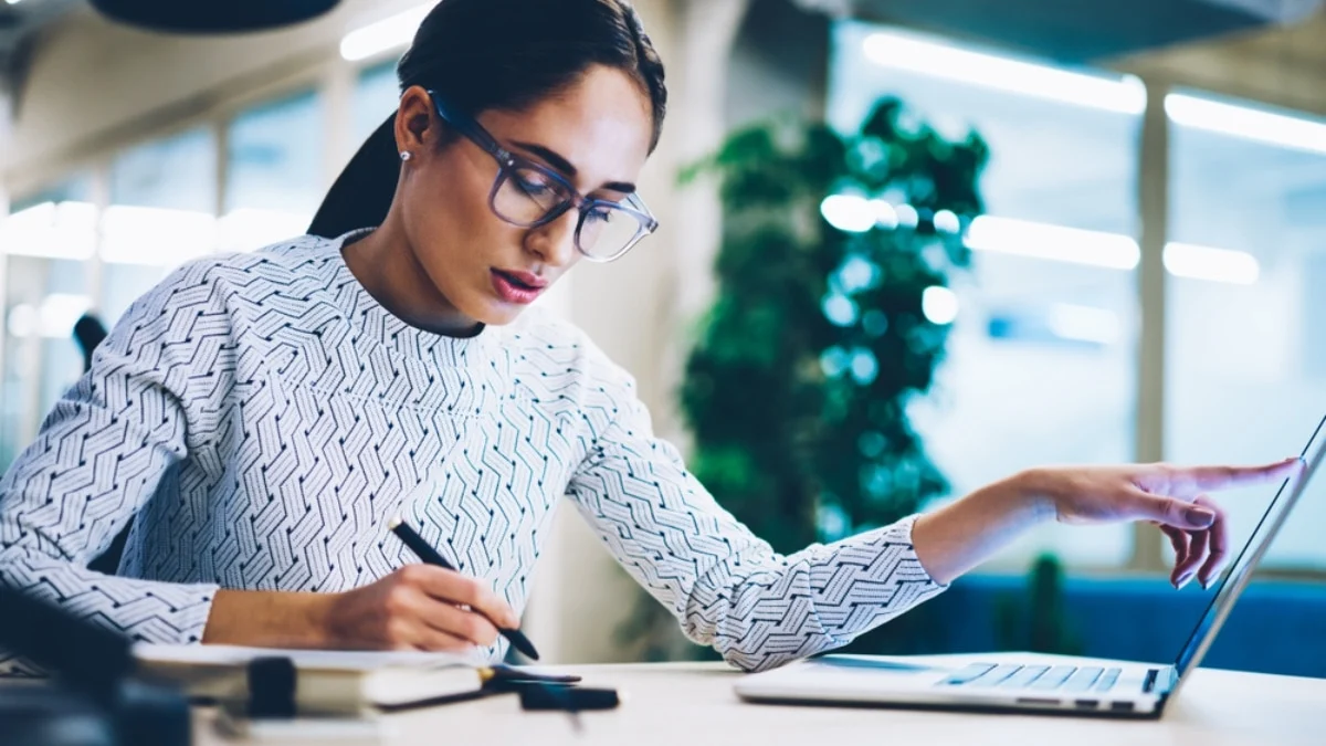 How to Create a Budget and Stick to It - Financial Service Advisor